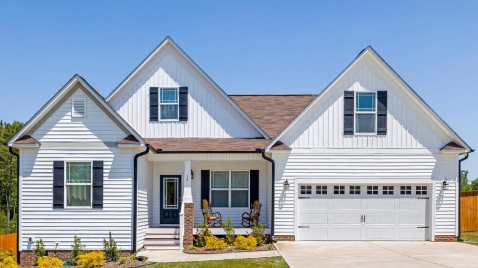 Reasons to Install a Modern Carriage-Style Garage Door